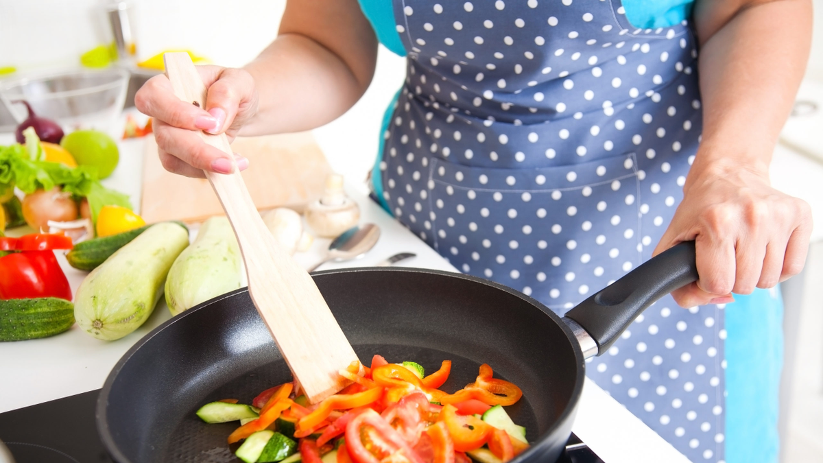 Egyszerű és finom ételek elkészítését tanulhatjuk meg Gittától