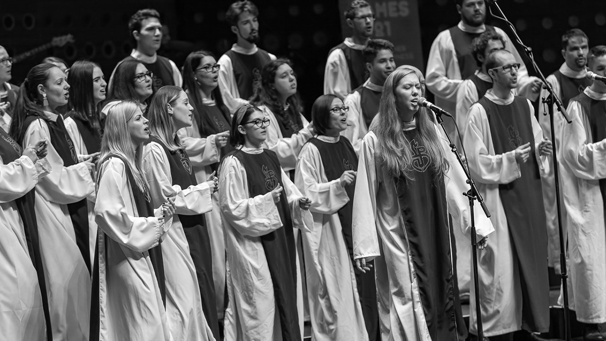 Lumen Christi Gospel Kórus - egy kis "fekete" zene, népszerű karácsonyi ...