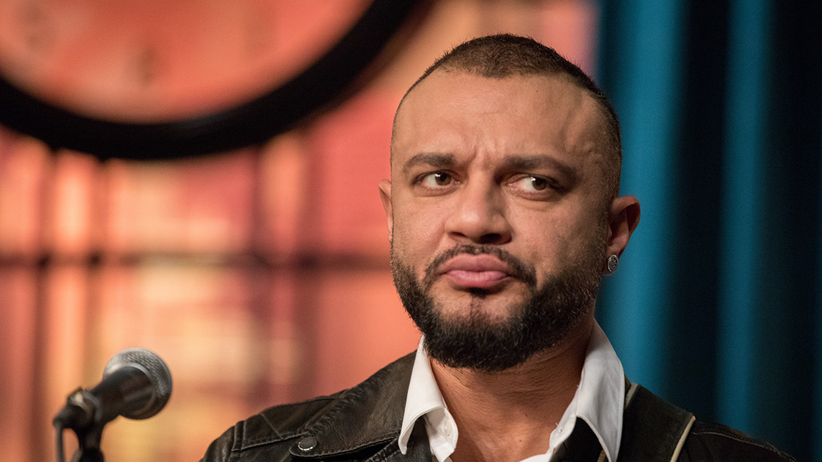 Ezt nem hiszed el! Gáspár Laci így kommunikált angolul a szexi ...