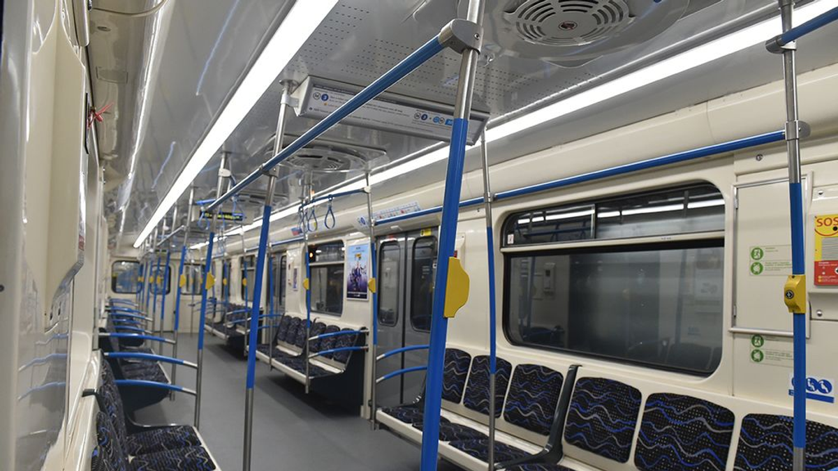 Nyilatkozott a BKV a most átadott M3-as metró első napjainak gondjairól