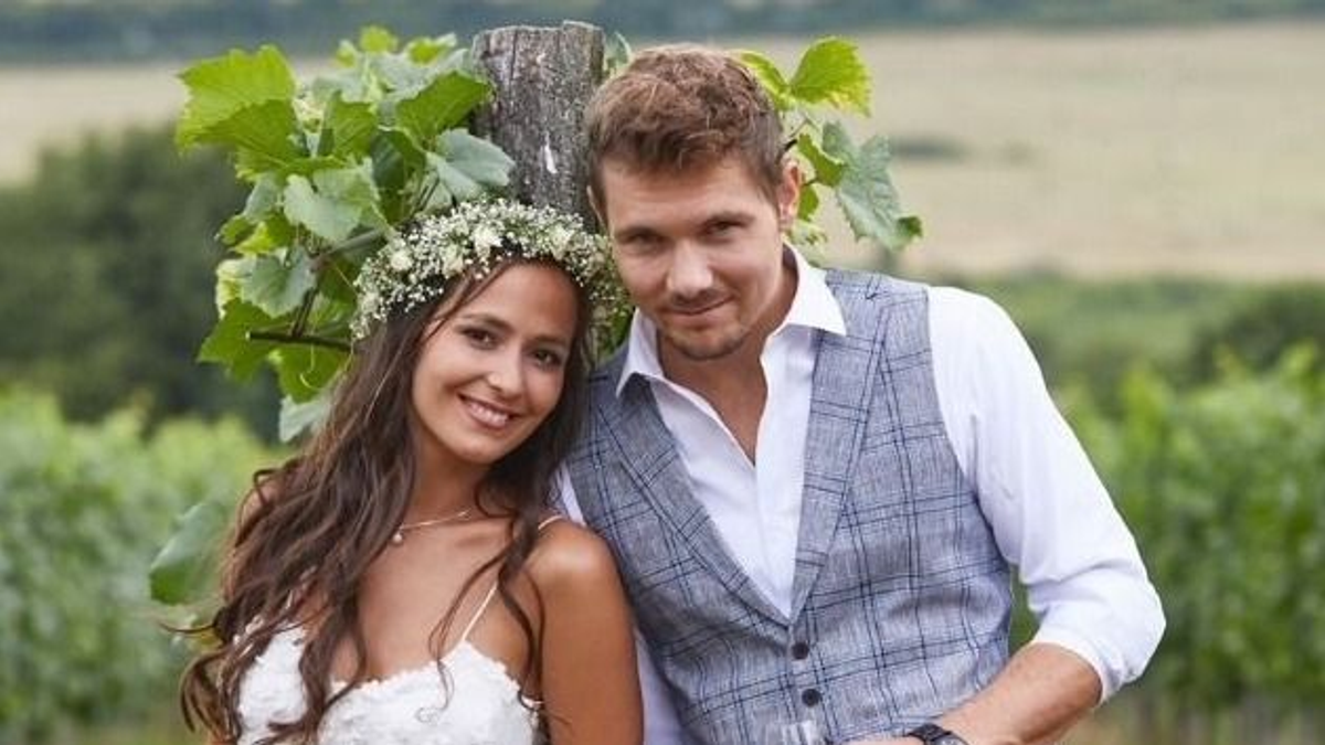 Bánovits Vivianne októberre várja első gyermekét: „ez a legnagyobb szerep, amit a sorstól kaptunk”