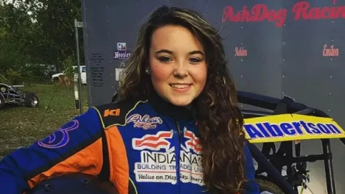 Esküvője előtt szenvedett halálos balesetet a 24 éves autóversenyző